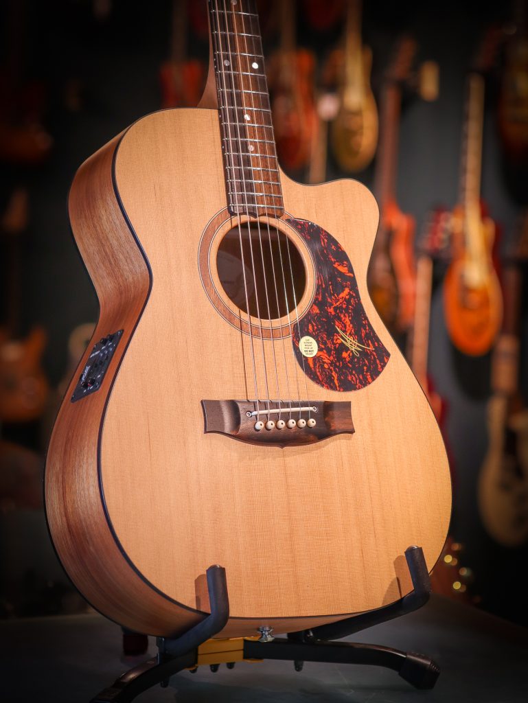Maton Solid Road Series 808 C - Kauffmann's Guitar Store
